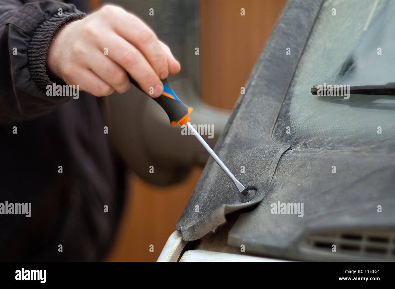 Damaged bonnet hi-res stock photography and images - Alamy