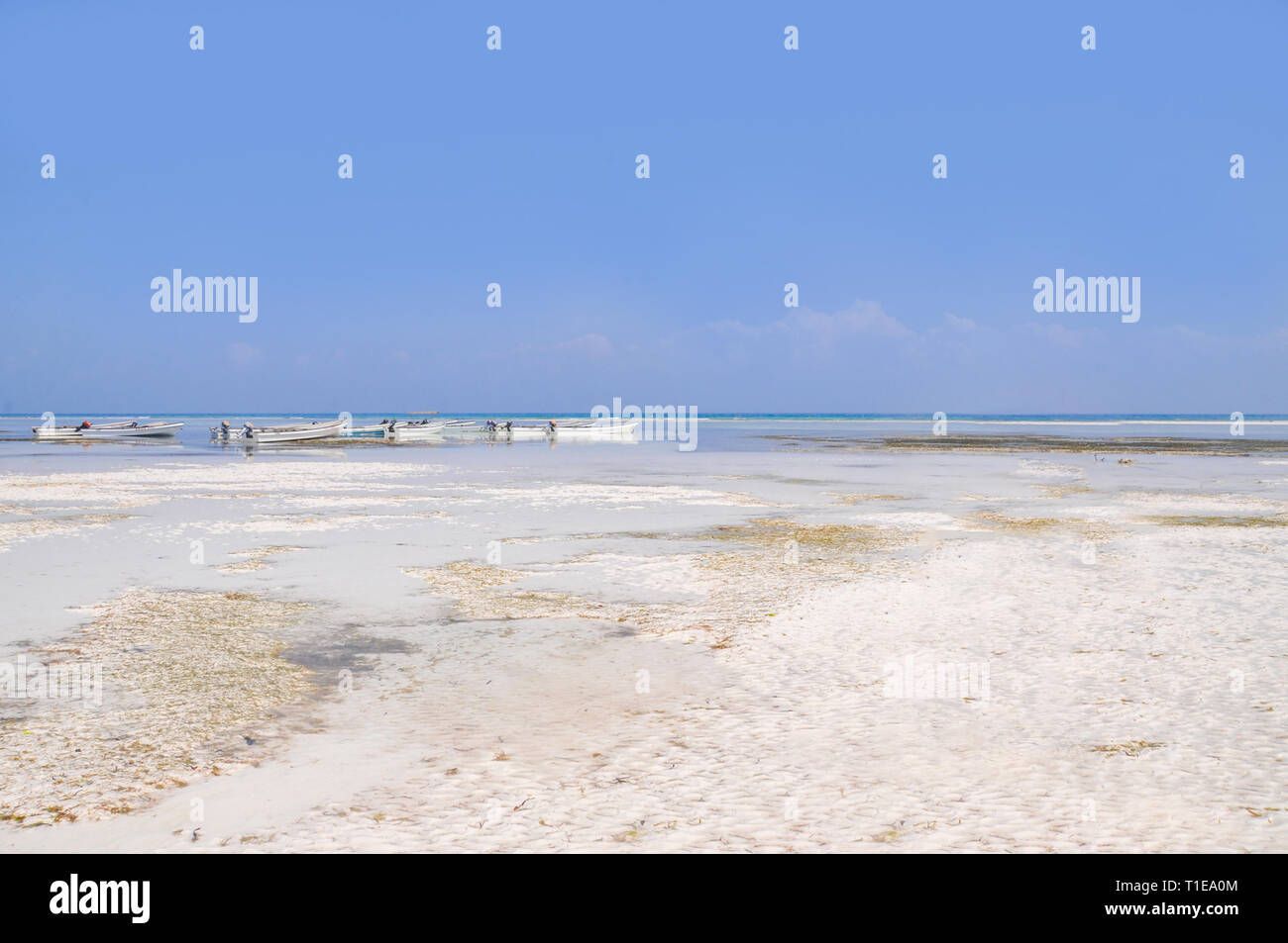 Tanzania water sea ocean wave clouds hi-res stock photography and ...