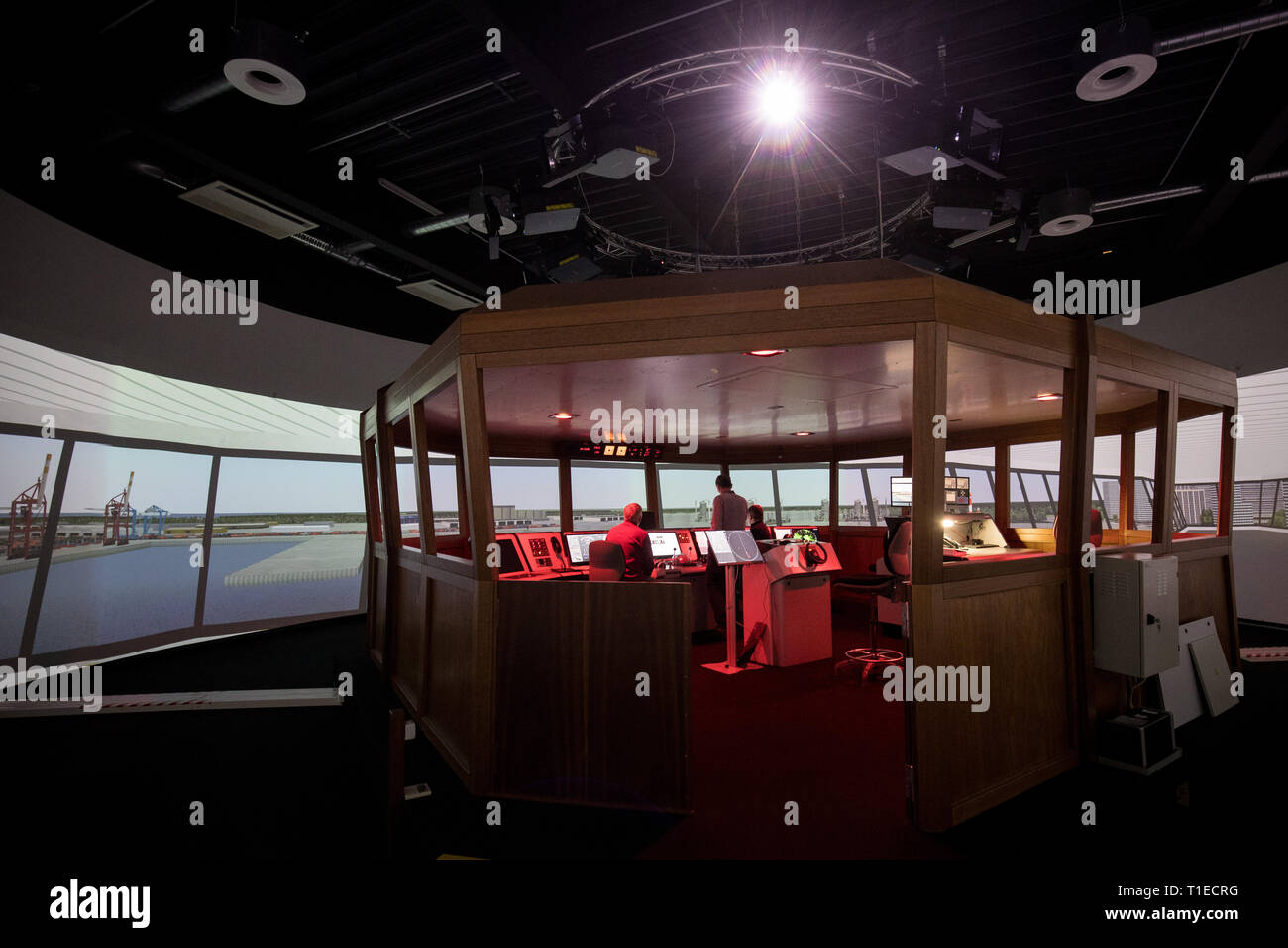 Marine simulator hi-res stock photography and images - Alamy