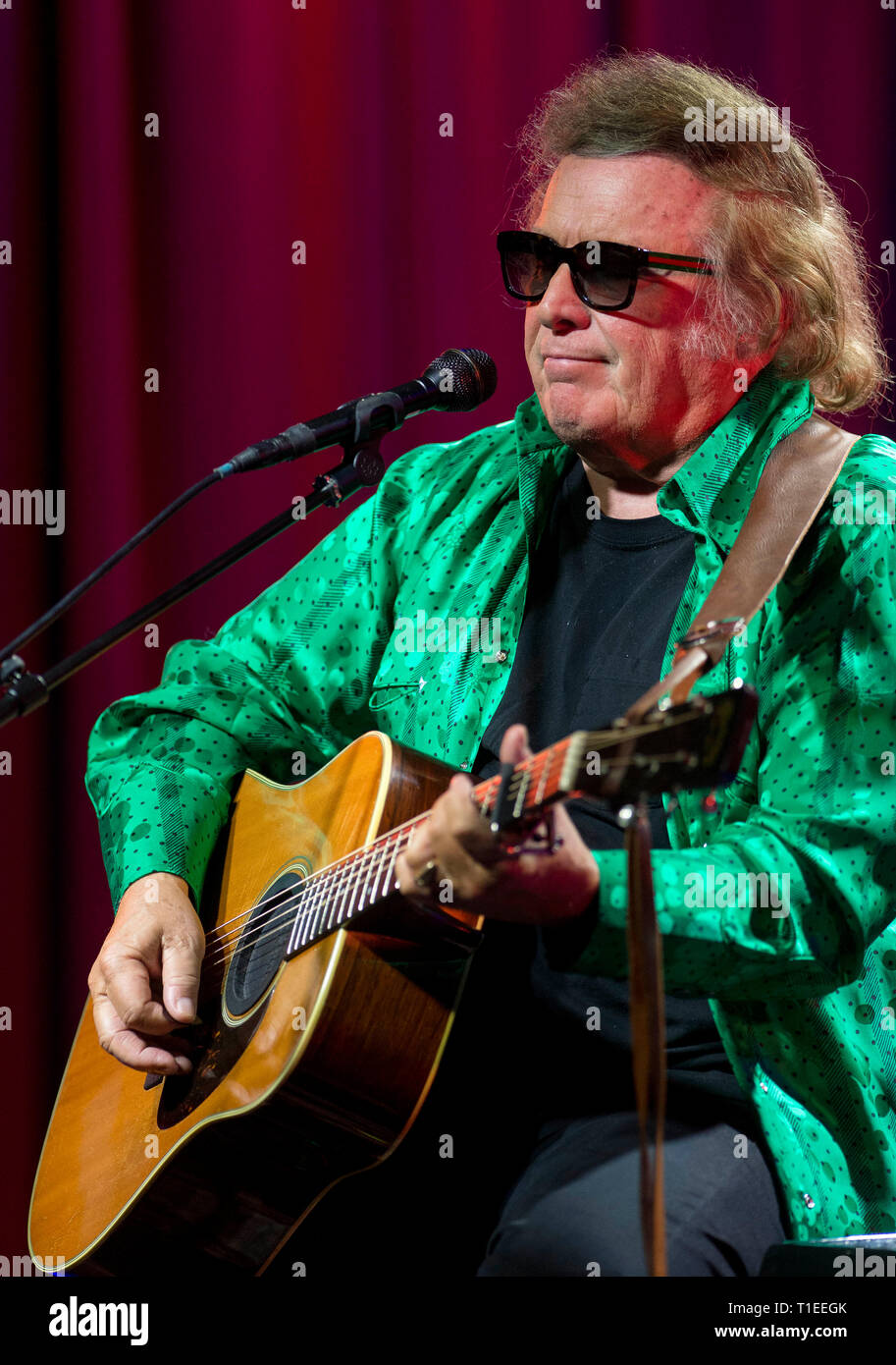 Don Mclean High Resolution Stock Photography and Images - Alamy