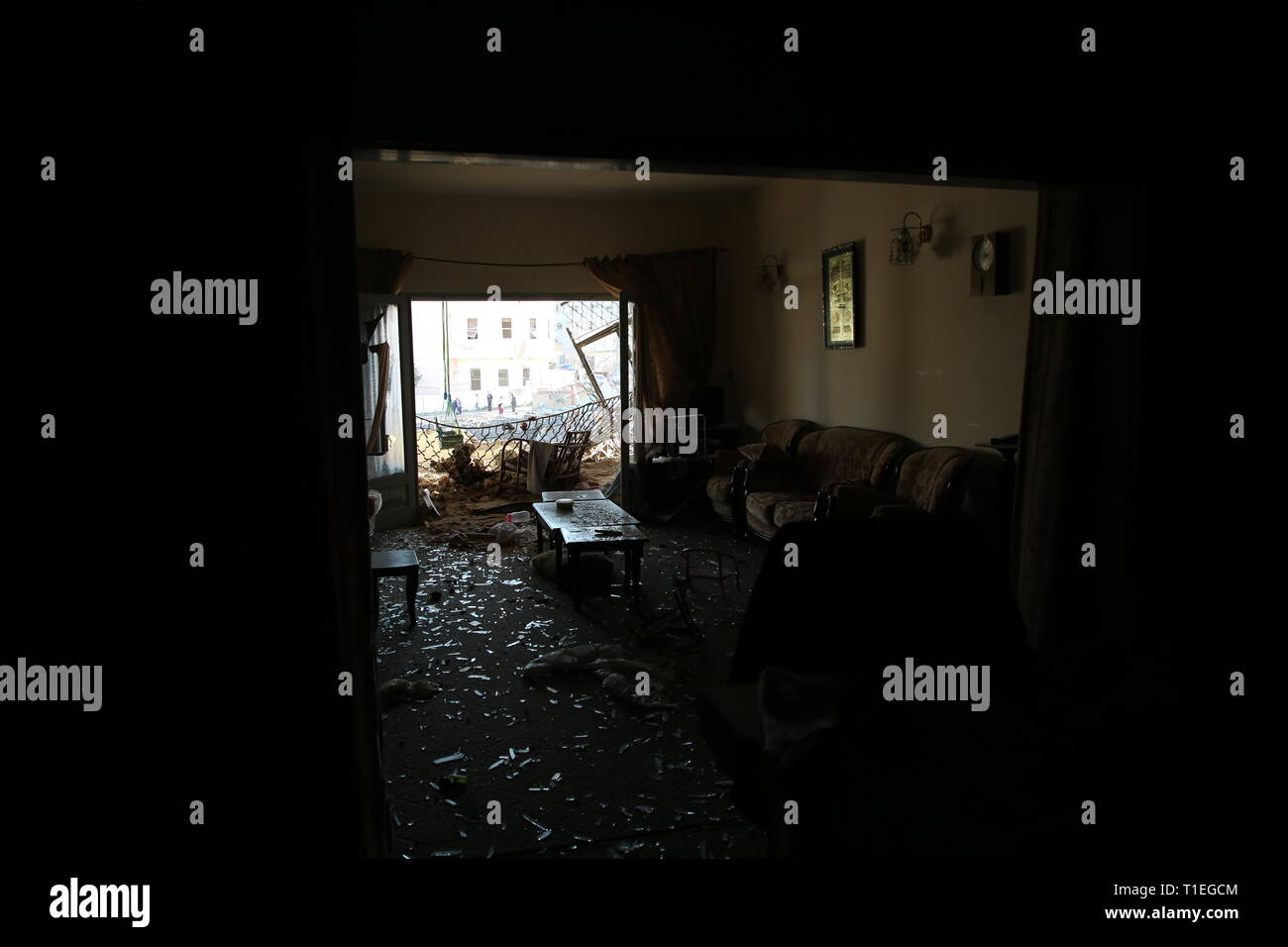 Gaza City, The Gaza Strip, Palestine. 26th Mar, 2019. Damages in houses ...