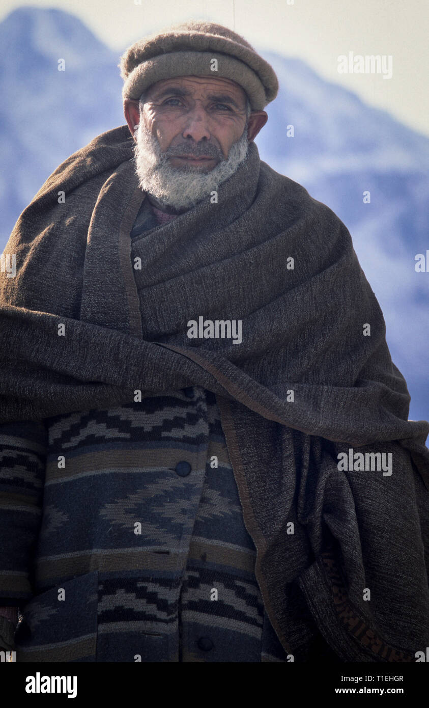 Hunza valley man hi-res stock photography and images - Alamy