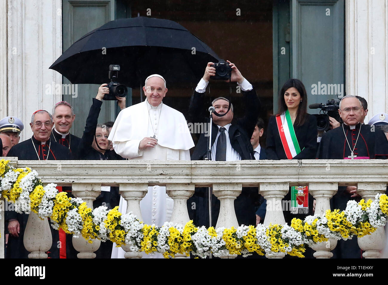 Pope francis rome hi-res stock photography and images - Alamy