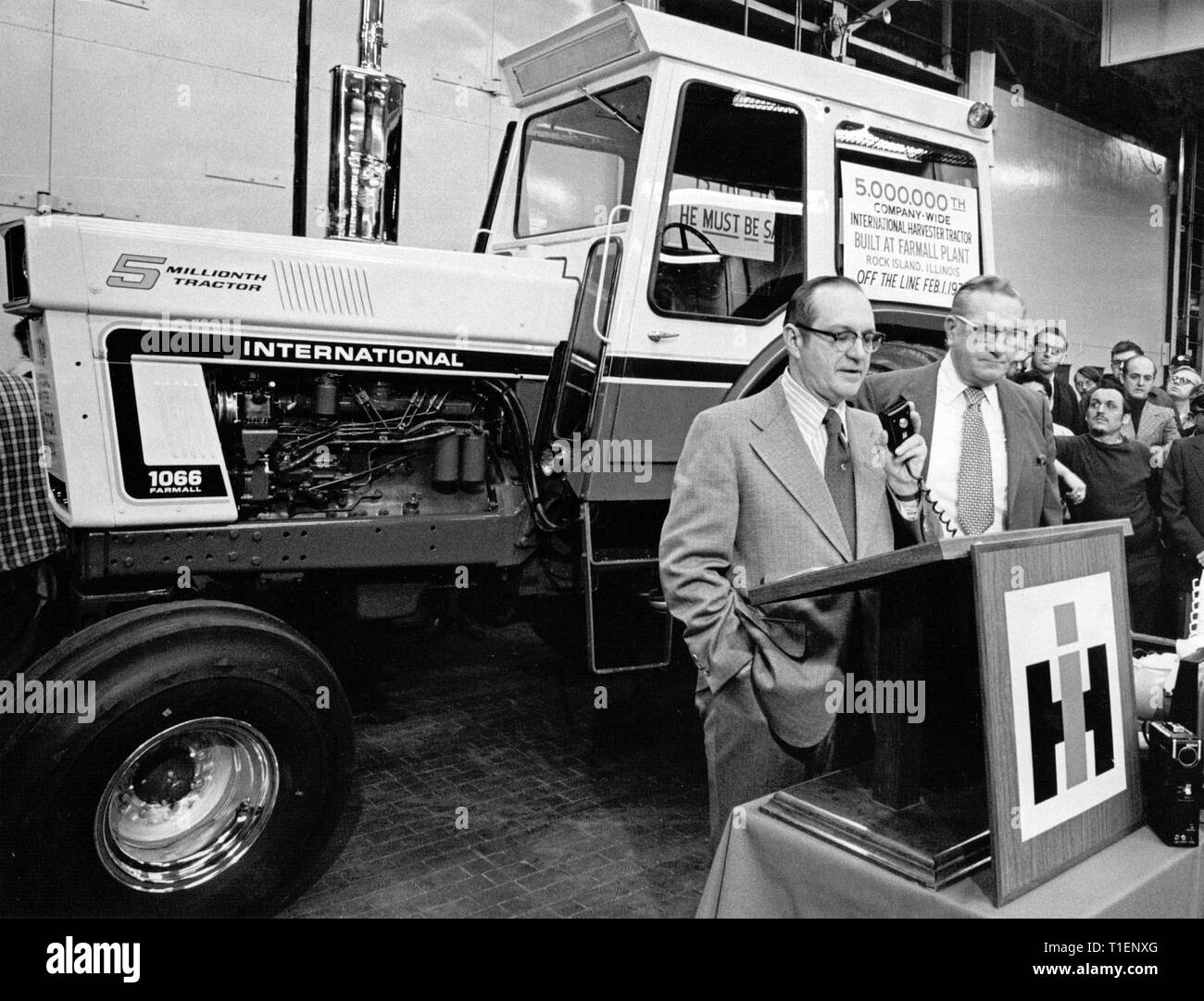 Farmall plant 014 hi-res stock photography and images - Alamy
