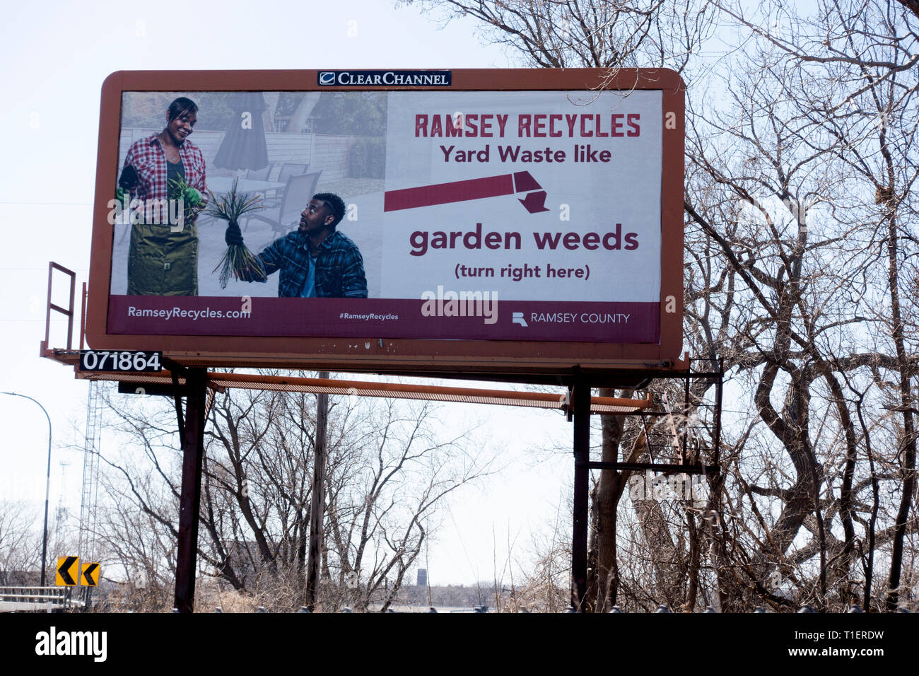 Logos symbols symbol recycle hi-res stock photography and images - Alamy