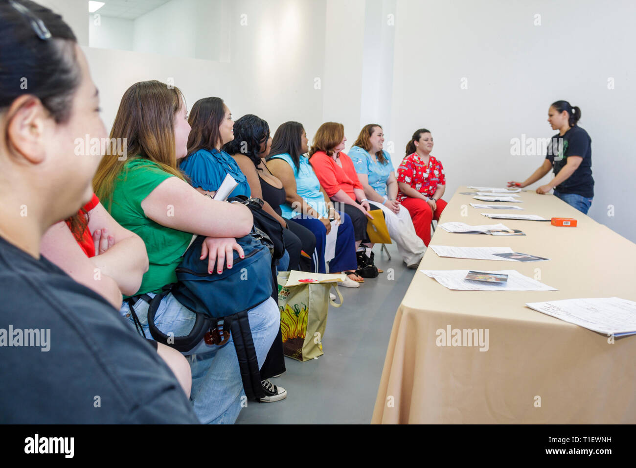 Overweight black woman hi-res stock photography and images - Alamy