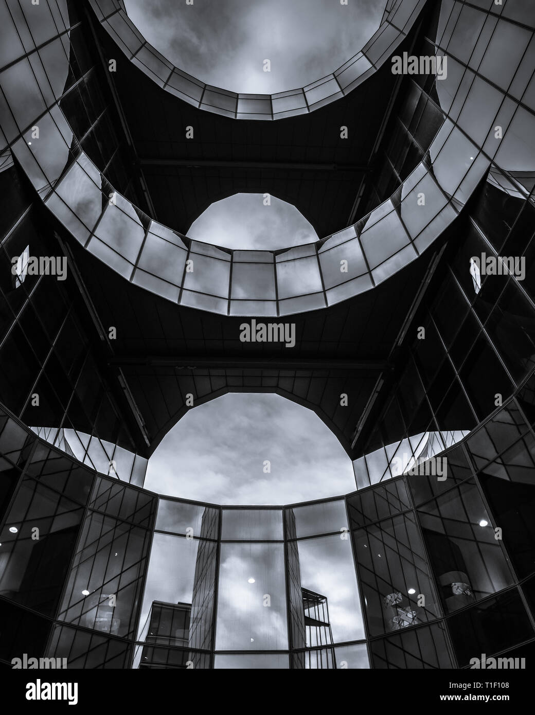 London, United Kingdom: No7 More London glass building in London's ...