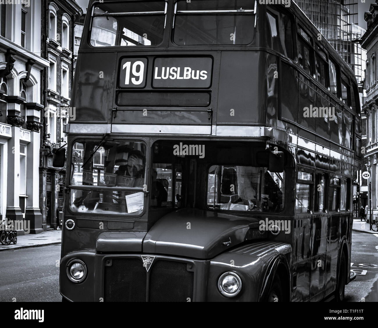 Vintage london bus black and white hi-res stock photography and images ...