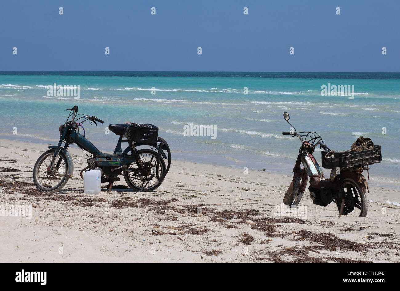Beach motorcycle hi-res stock photography and images - Alamy
