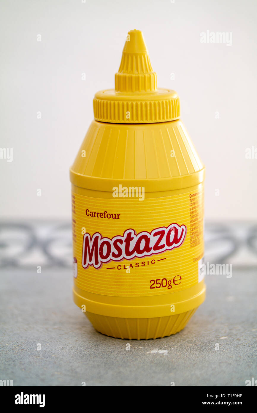 Classic mustard mustard Stock Photo - Alamy