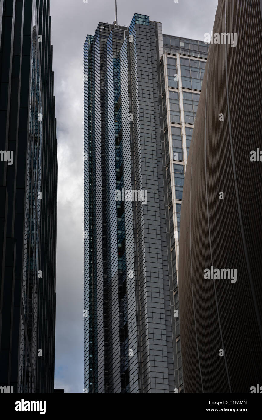 The mast-topped Heron Tower and curved wall of the "Can of Ham ...