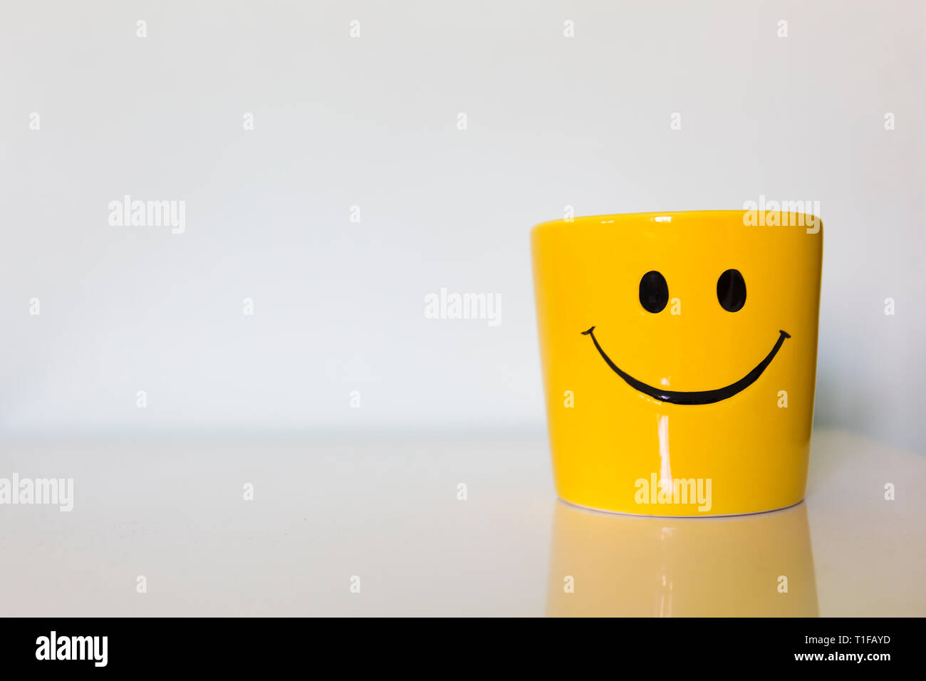 Office emotion cartoon hi-res stock photography and images - Alamy
