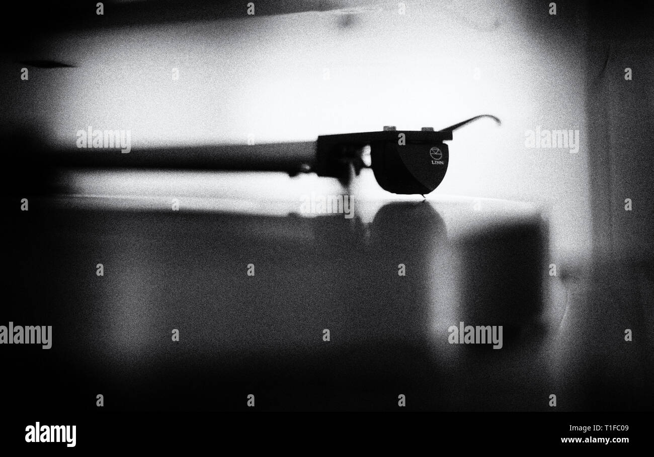 Tone arm hi-res stock photography and images - Alamy