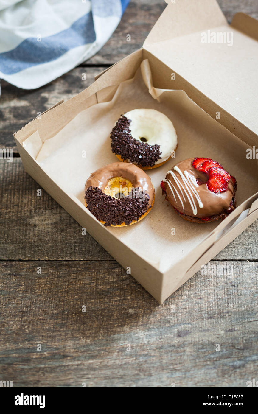 Dunkin donuts box hi-res stock photography and images - Alamy