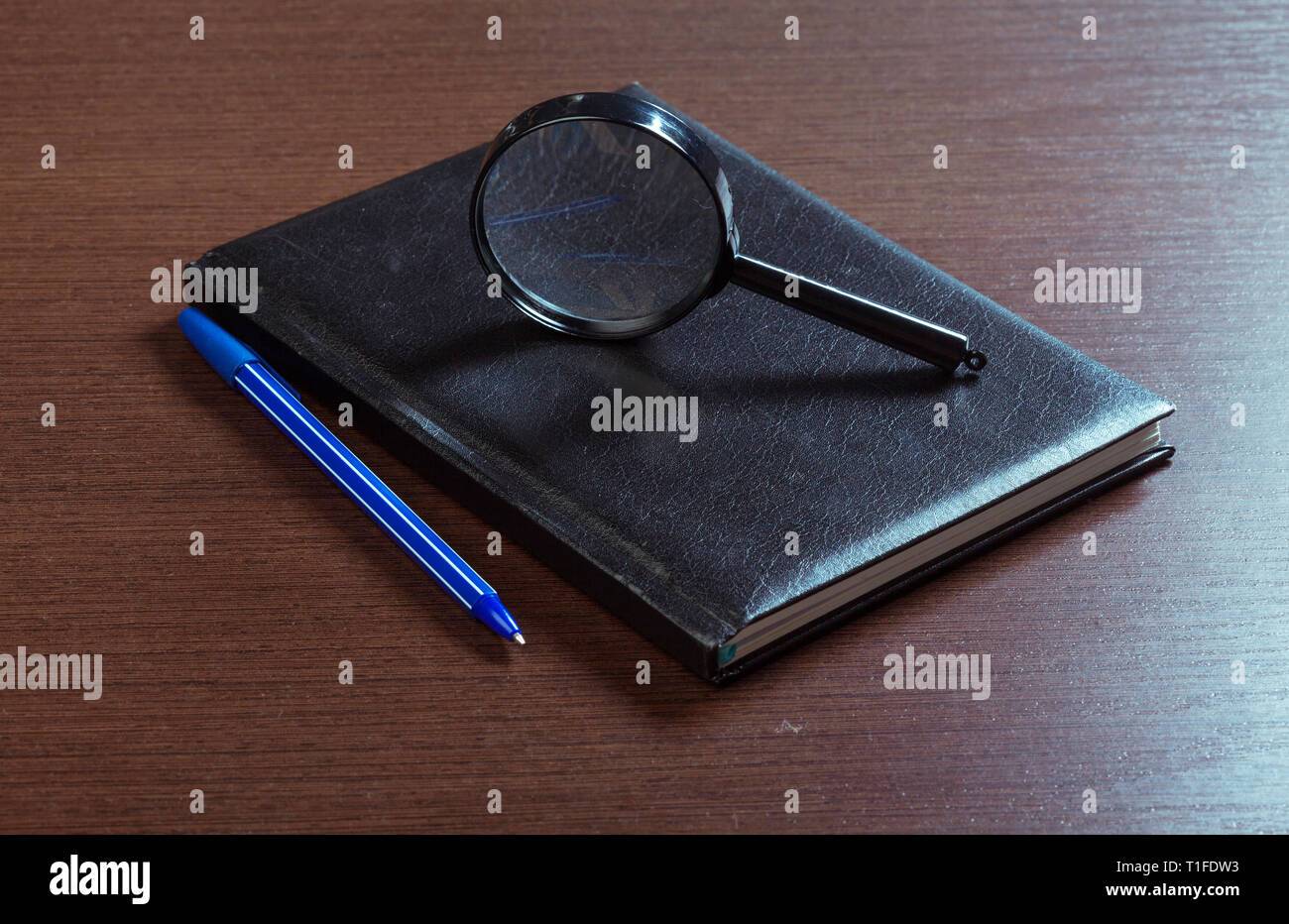 Magnifier Ruler High Resolution Stock Photography and Images - Alamy