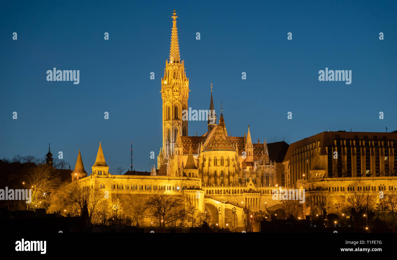 Fisherman's Bastion Halaszbastya at sunset in Budapest, Hungary Stock ...