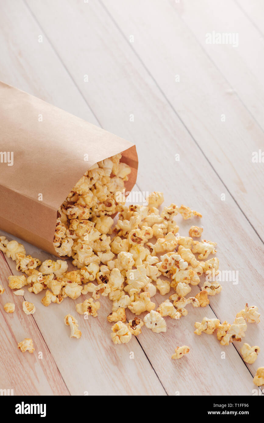 Kettle corn hi-res stock photography and images - Alamy