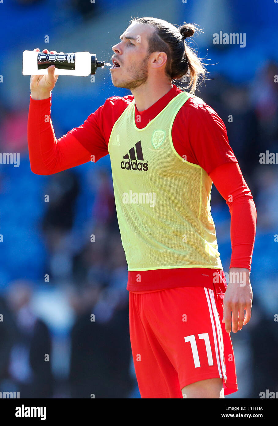 Wales' Gareth Bale prior to kick-off Stock Photo - Alamy