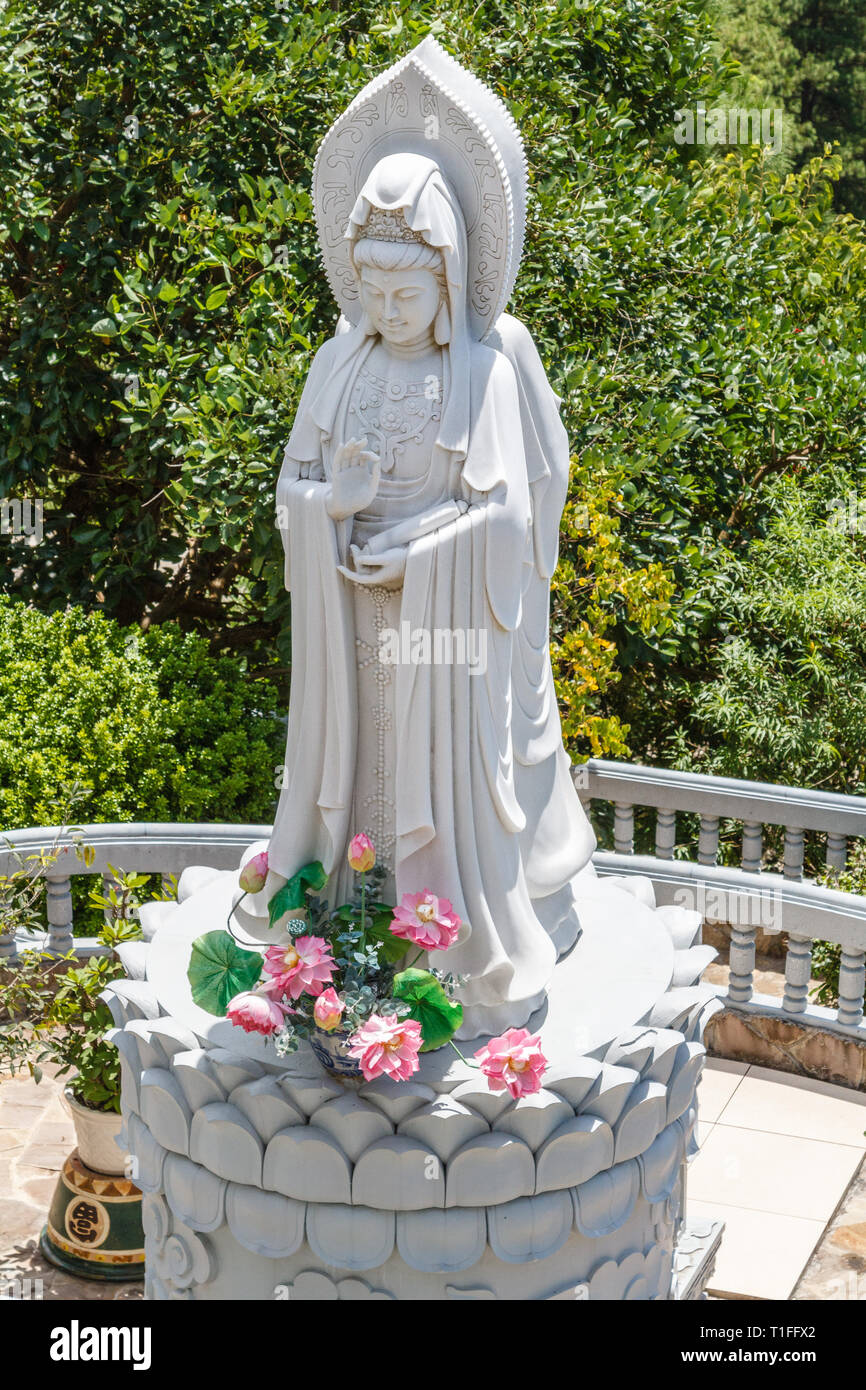 Vietnam buddha buddhist hi-res stock photography and images - Alamy