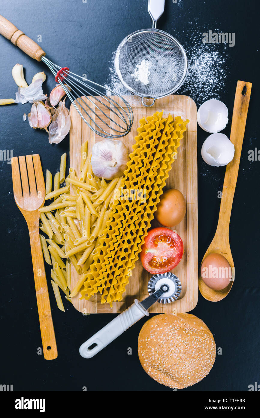 dry pasta spaghetti with ingredient Stock Photo - Alamy