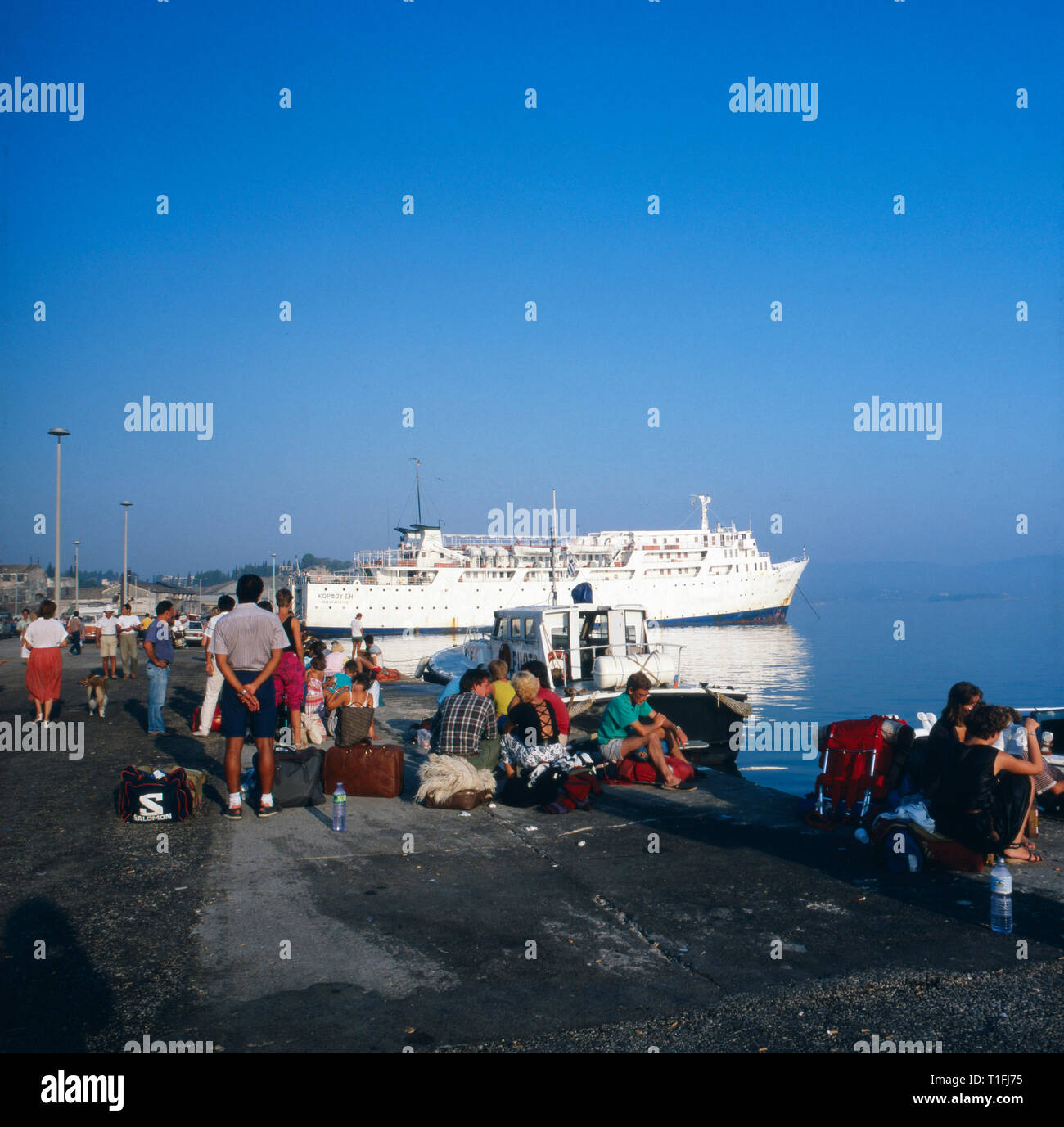 Insel Samos, Stadt und Hafen, Griechenland 1980er. Samos Island, city ...