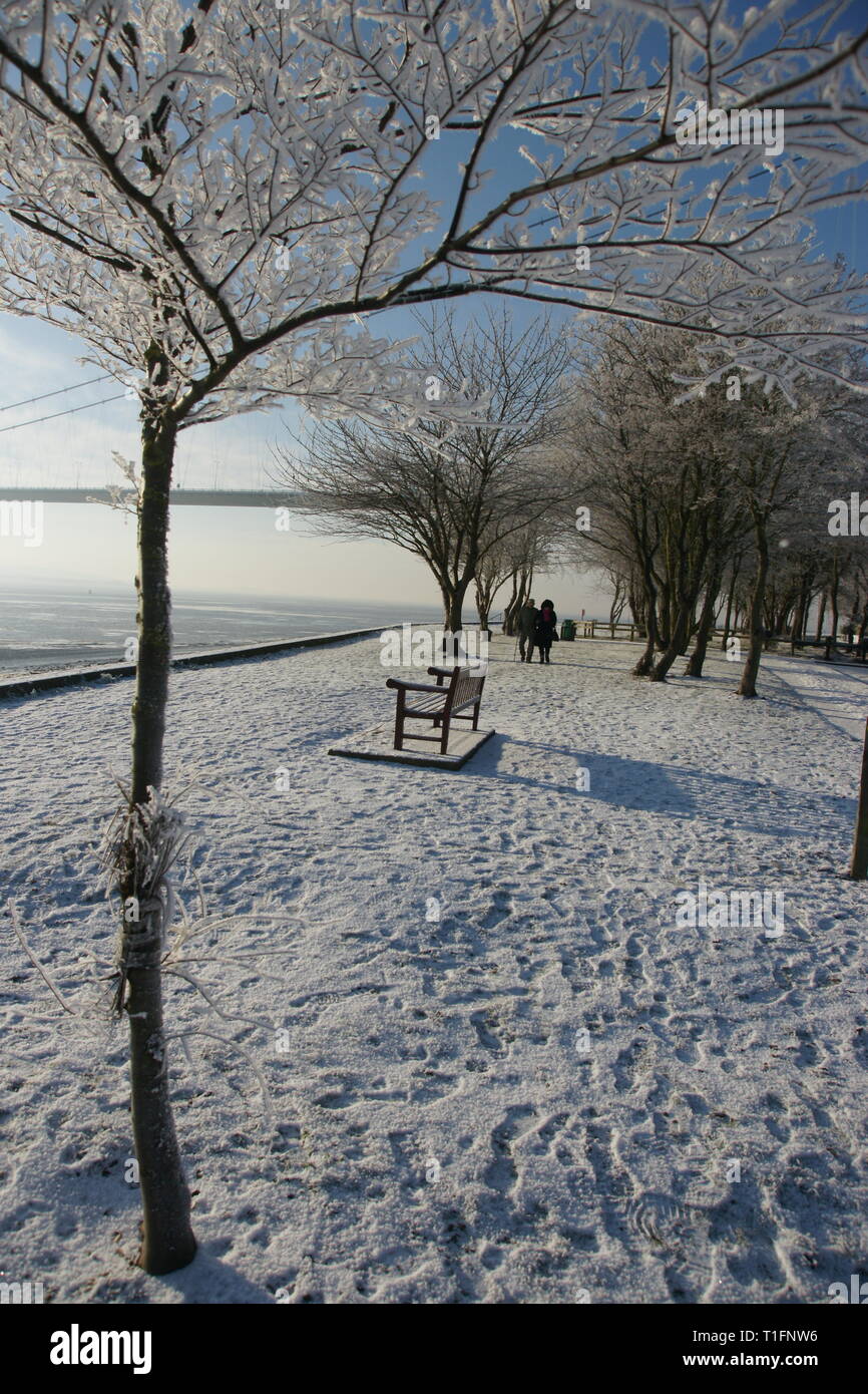 Extreme cold warning hi-res stock photography and images - Alamy