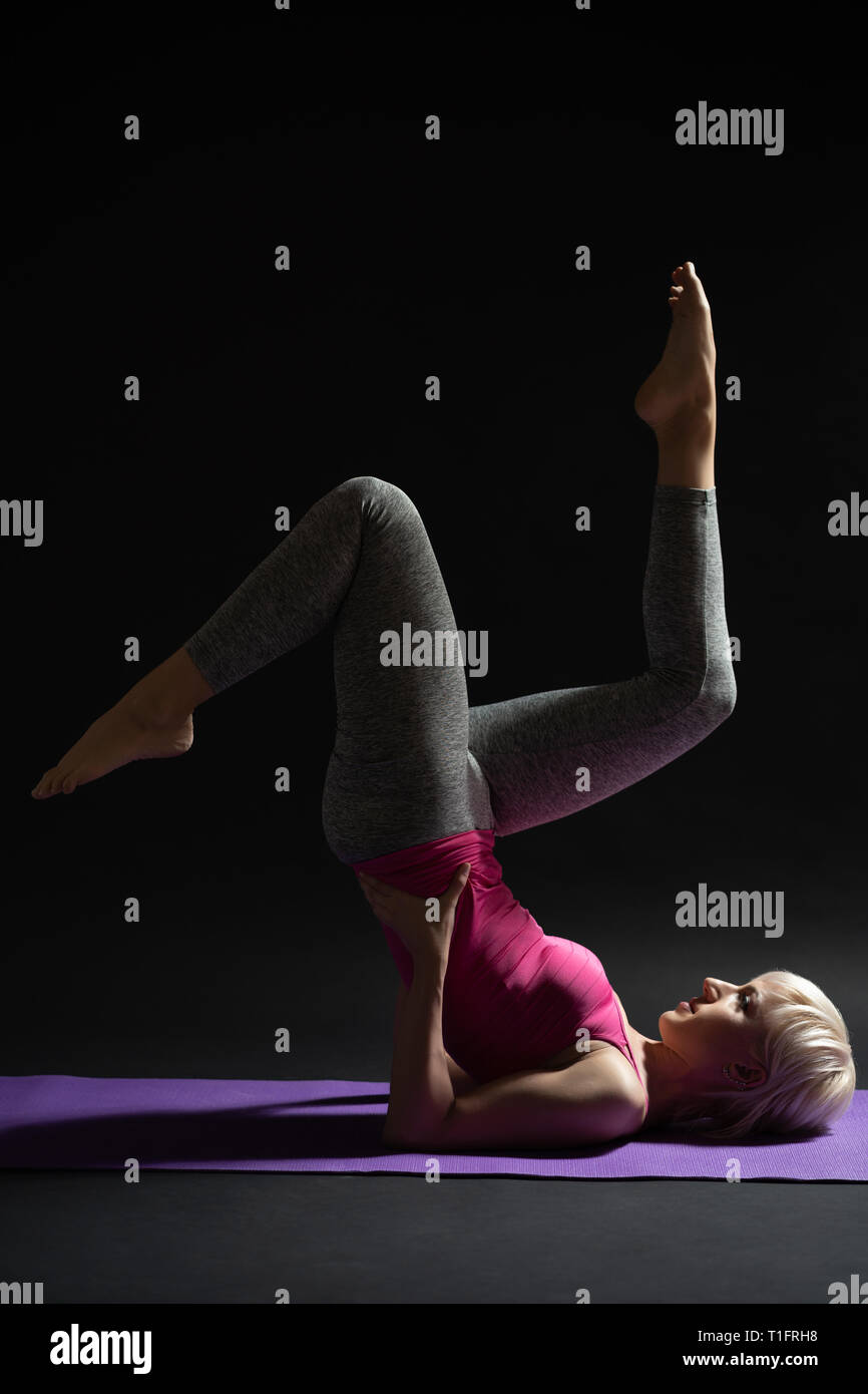 Bicycle pose hi-res stock photography and images - Alamy