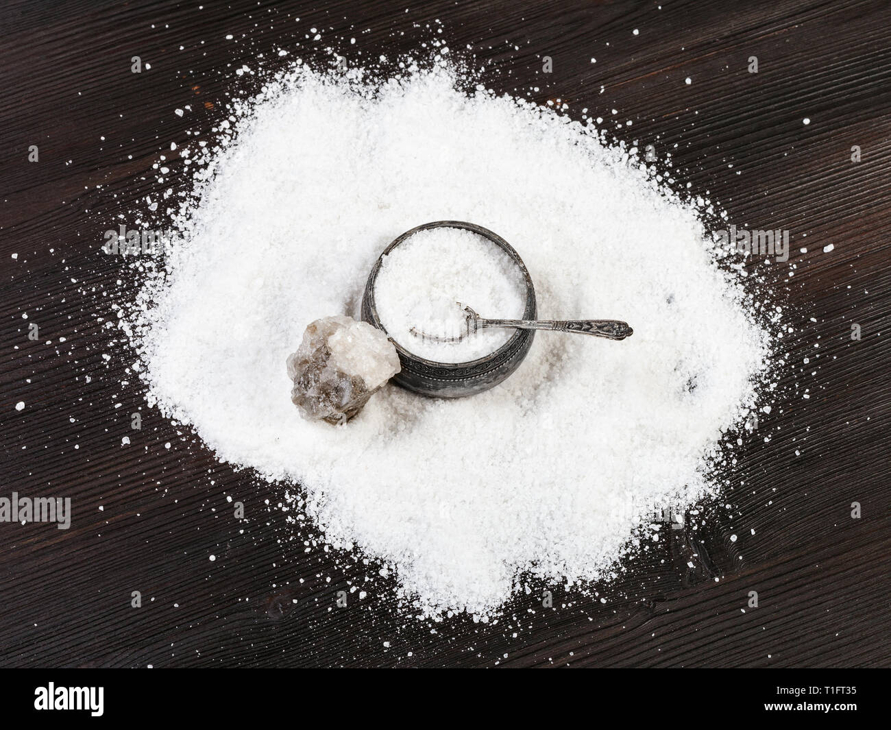 Silver salt cellar hi-res stock photography and images - Alamy