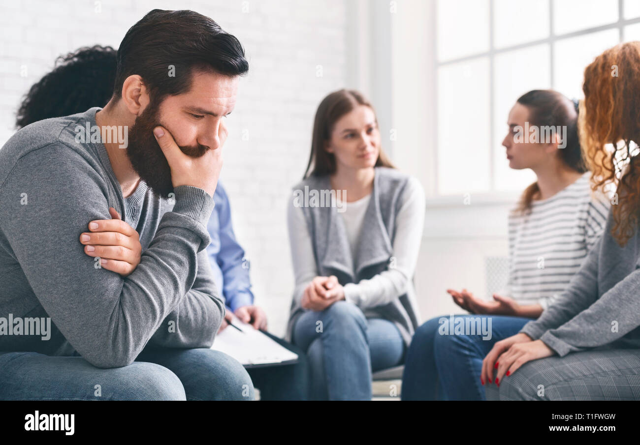 Rehab group therapy hi-res stock photography and images - Alamy