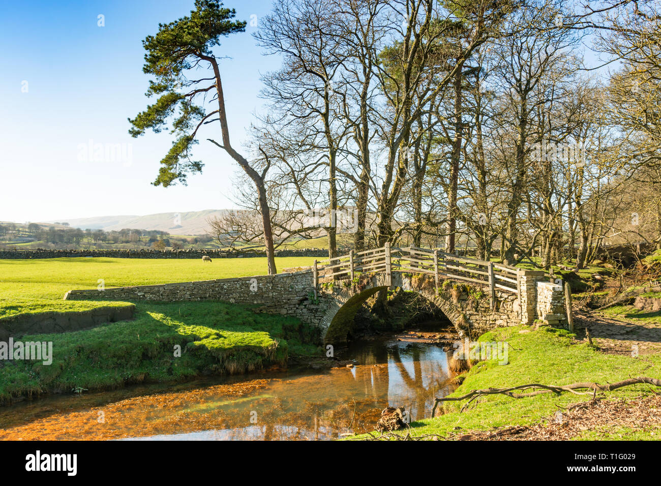 Steam over the water hi-res stock photography and images - Alamy