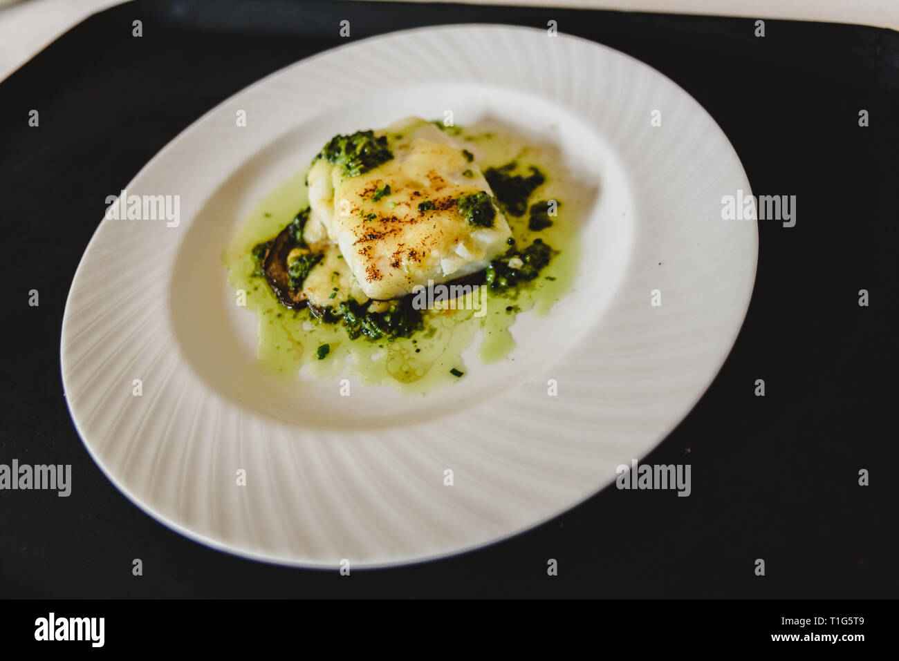 Exquisite dish hi-res stock photography and images - Alamy