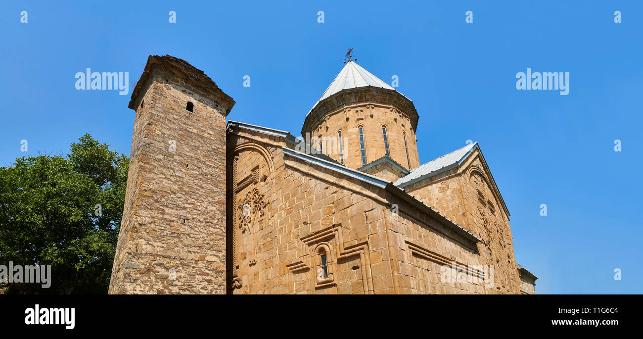 Pyramidal roof hi-res stock photography and images - Alamy