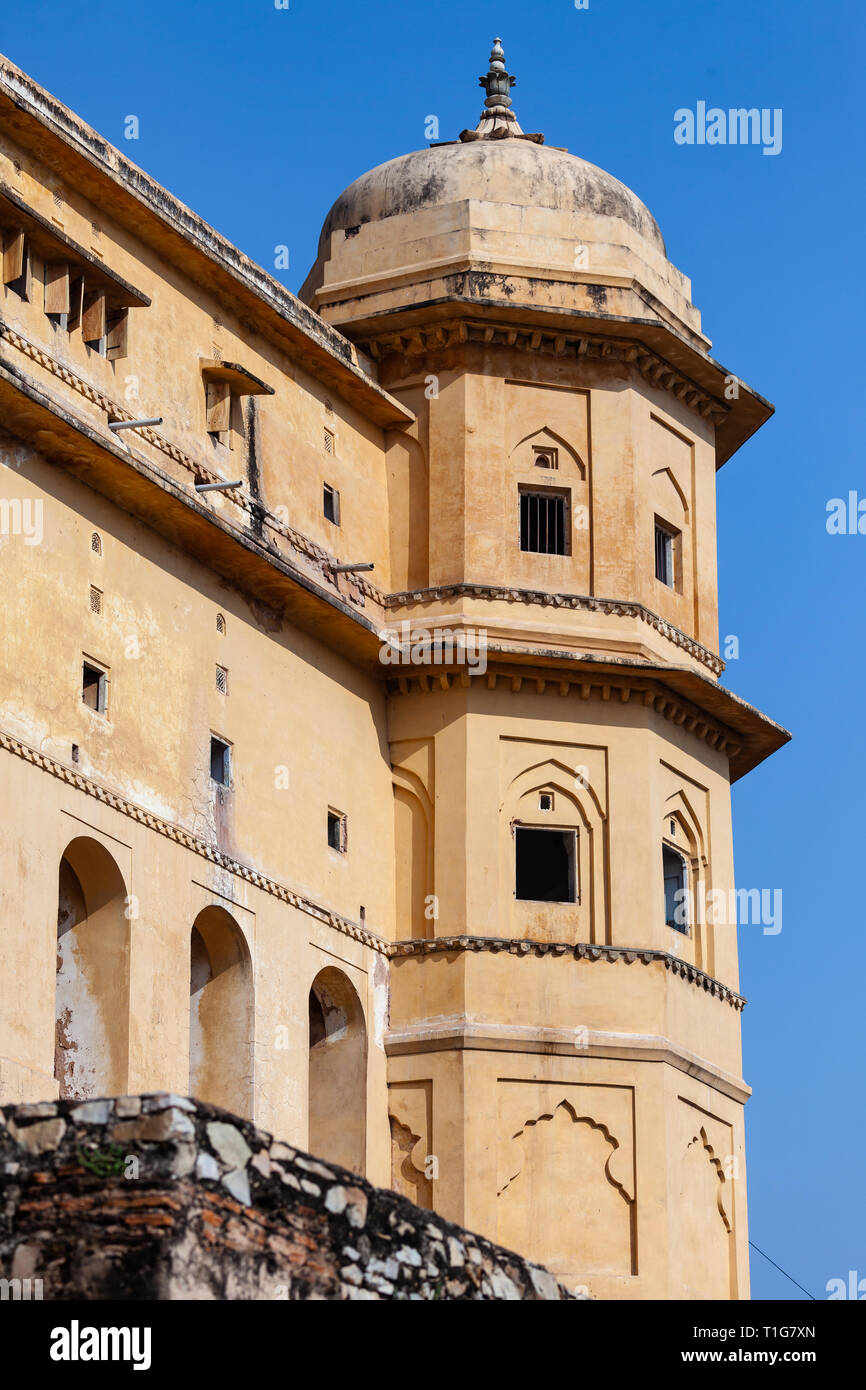 Old building facade in Jaipur Stock Photo - Alamy