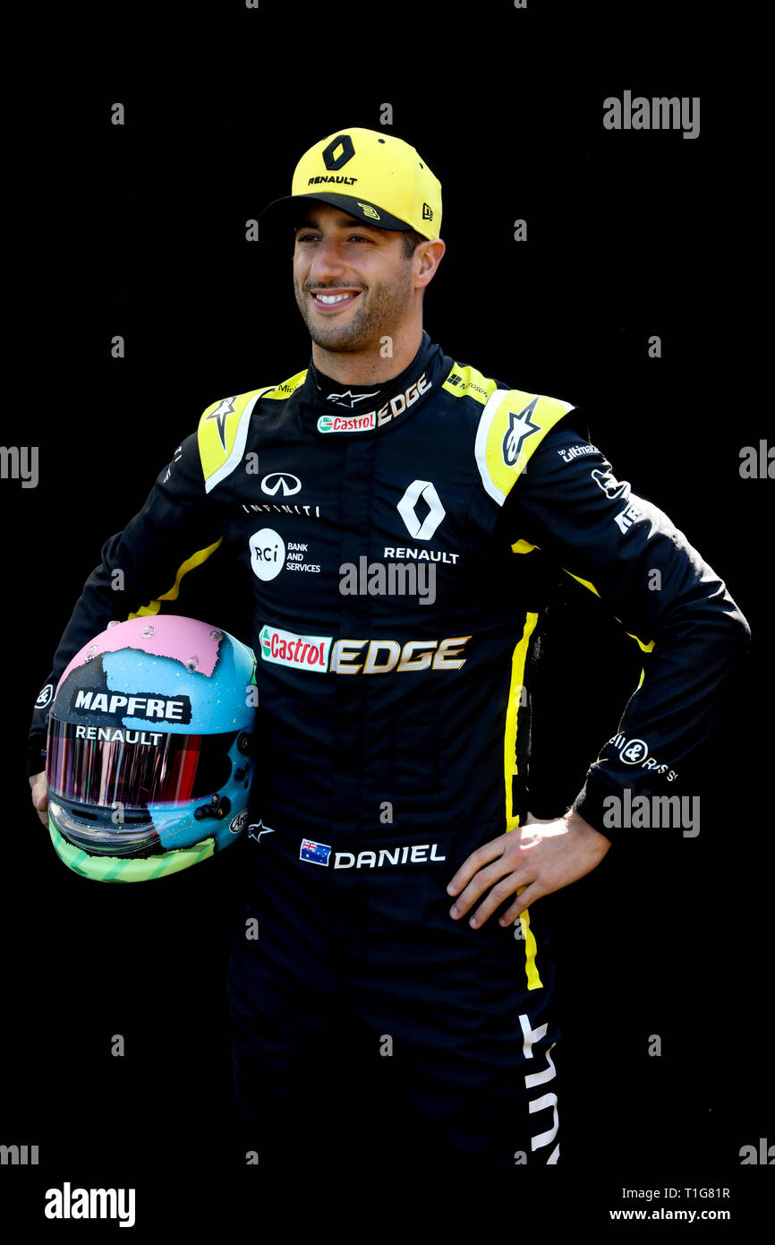MELBOURNE, AUSTRALIA - MARCH 14: Daniel RICCIARDO of Renault Sport F1 ...