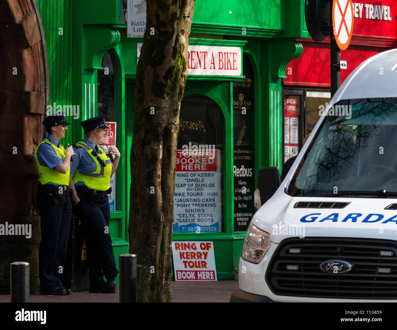 Irish female garda officers hi-res stock photography and images - Alamy