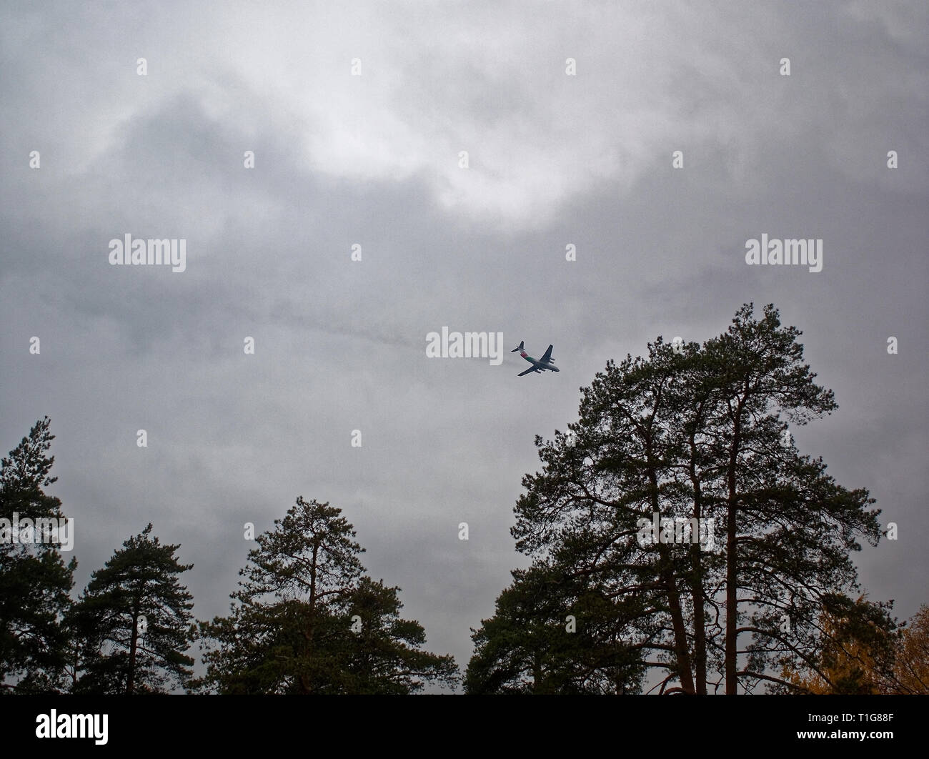 Transportation flying aircraft air force tree hi-res stock photography ...