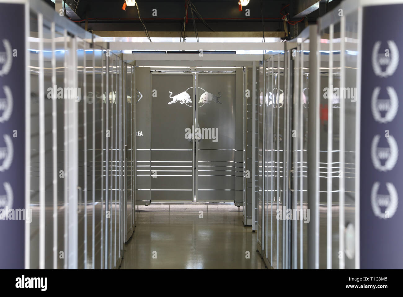MELBOURNE, AUSTRALIA - MARCH 14: Red Bull Racing pit garage on day 1 of ...