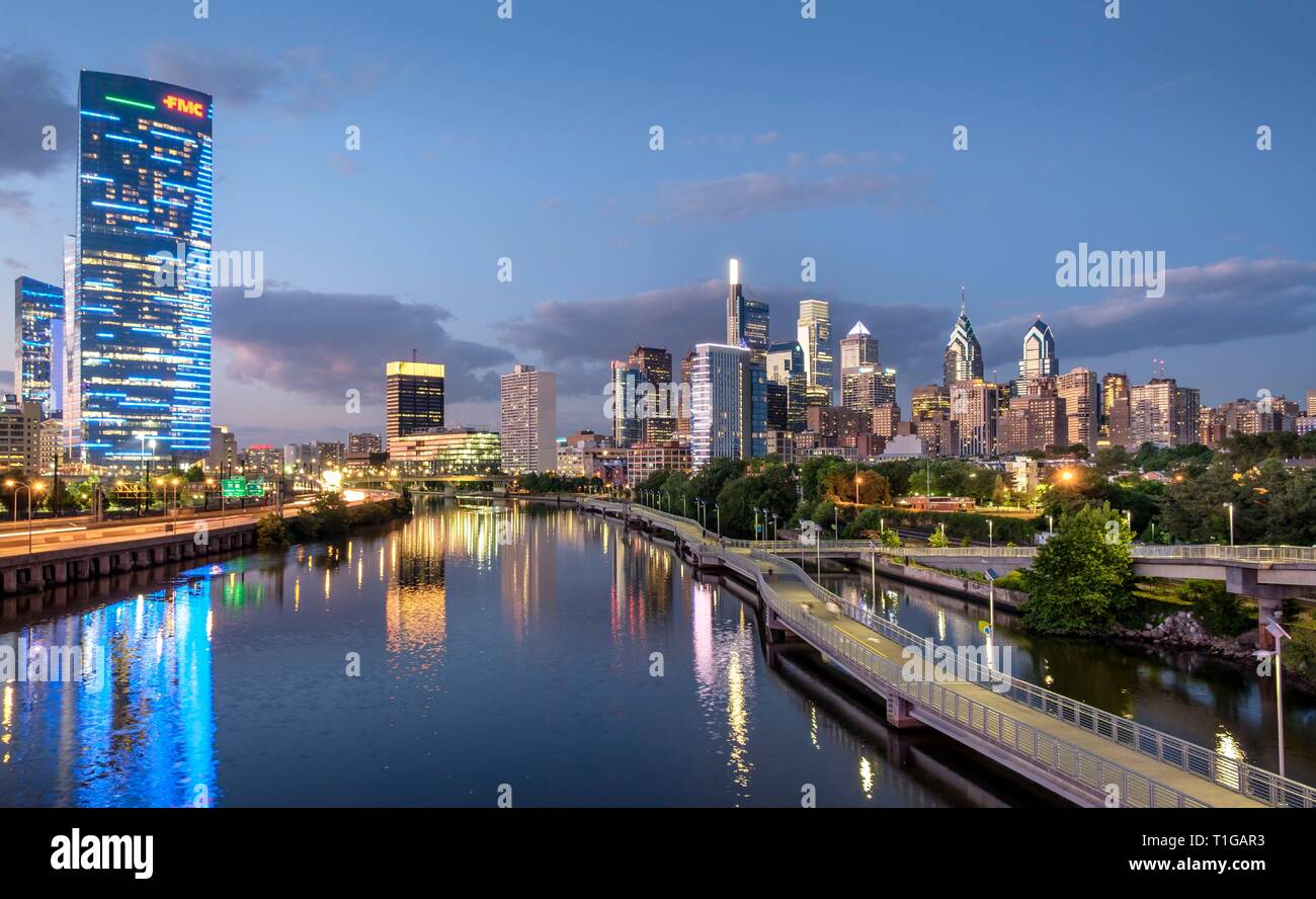Philadelphia Skyline and Highway 76 with Schuylkill River Park ...
