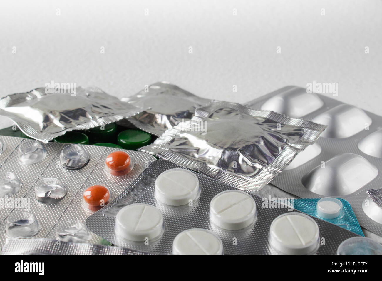 Different types drugs hi-res stock photography and images - Alamy