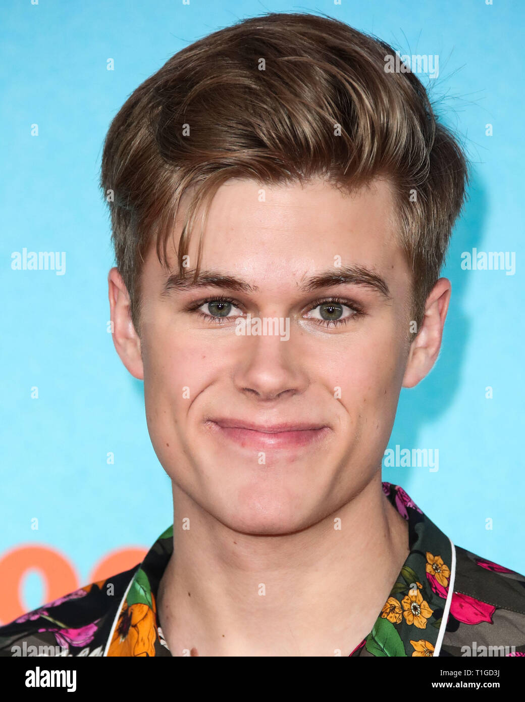 LOS ANGELES, CA, USA - MARCH 23: Owen Joyner arrives at Nickelodeon's ...