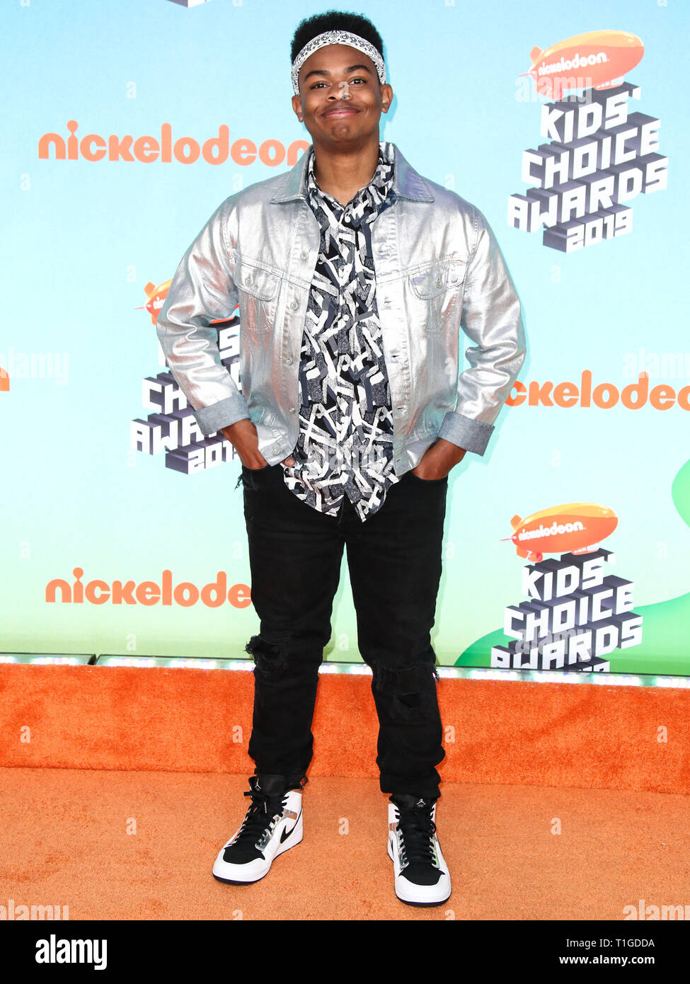 LOS ANGELES, CA, USA - MARCH 23: DangMattSmith arrives at Nickelodeon's ...