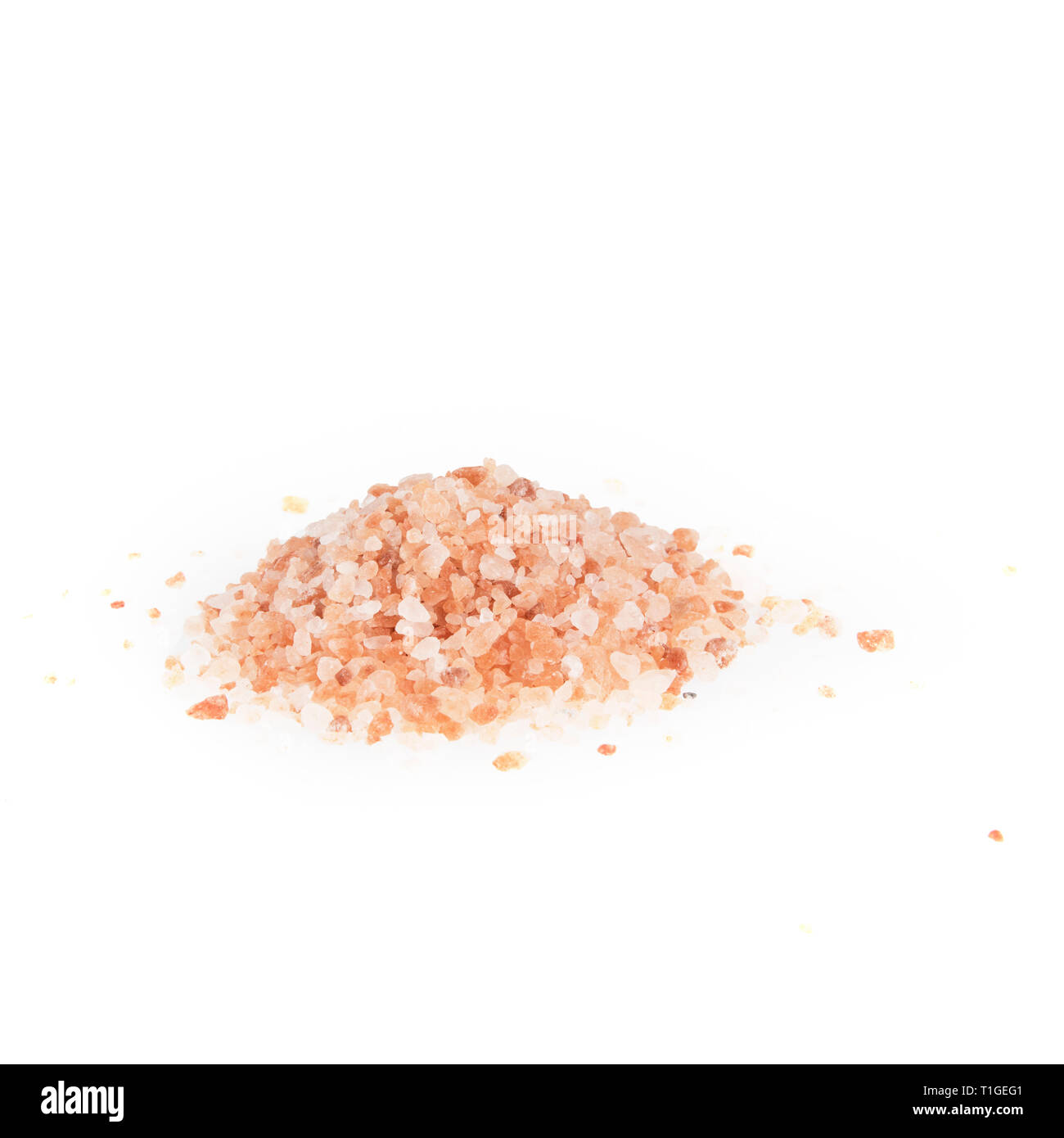 Himalayan pink salt isolated on a white background Stock Photo - Alamy