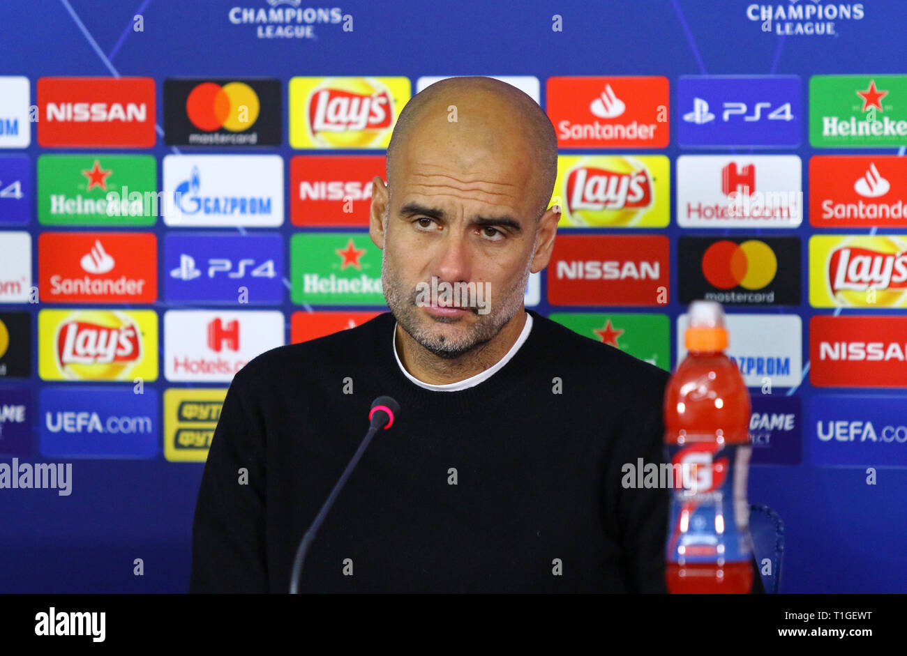 Pep guardiola press conference hi-res stock photography and images - Alamy