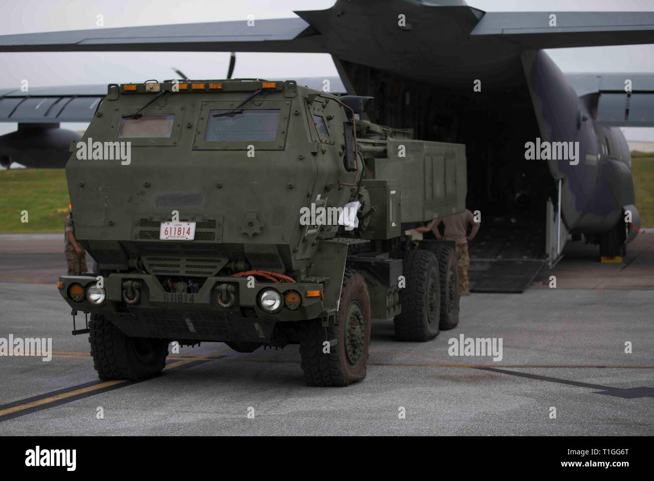 U.S. Marines with Sierra Battery, 3rd Battalion, 12th Marine Regiment ...