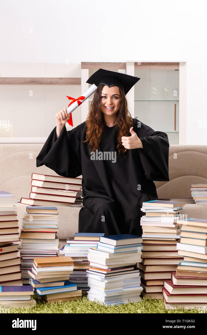 Young female student graduating from the university Stock Photo - Alamy