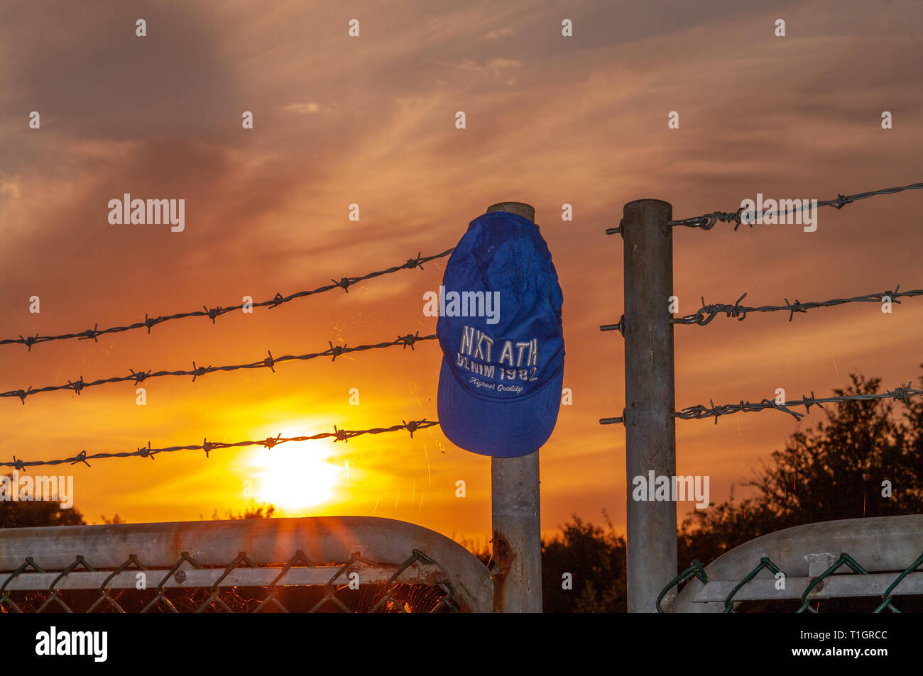 Wire cap hi-res stock photography and images - Alamy