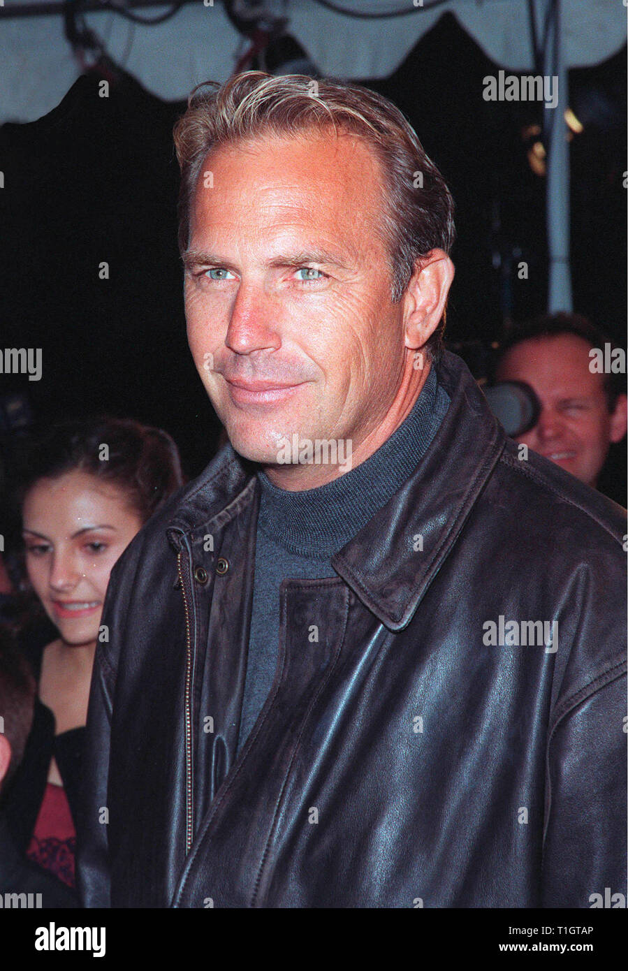 LOS ANGELES, CA - February 8, 1999: Actor KEVIN COSTNER at the world ...