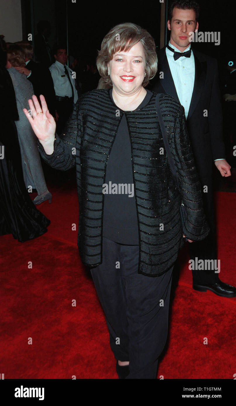 LOS ANGELES, CA - February 18, 1999: Best Actress Oscar nominee KATHY ...