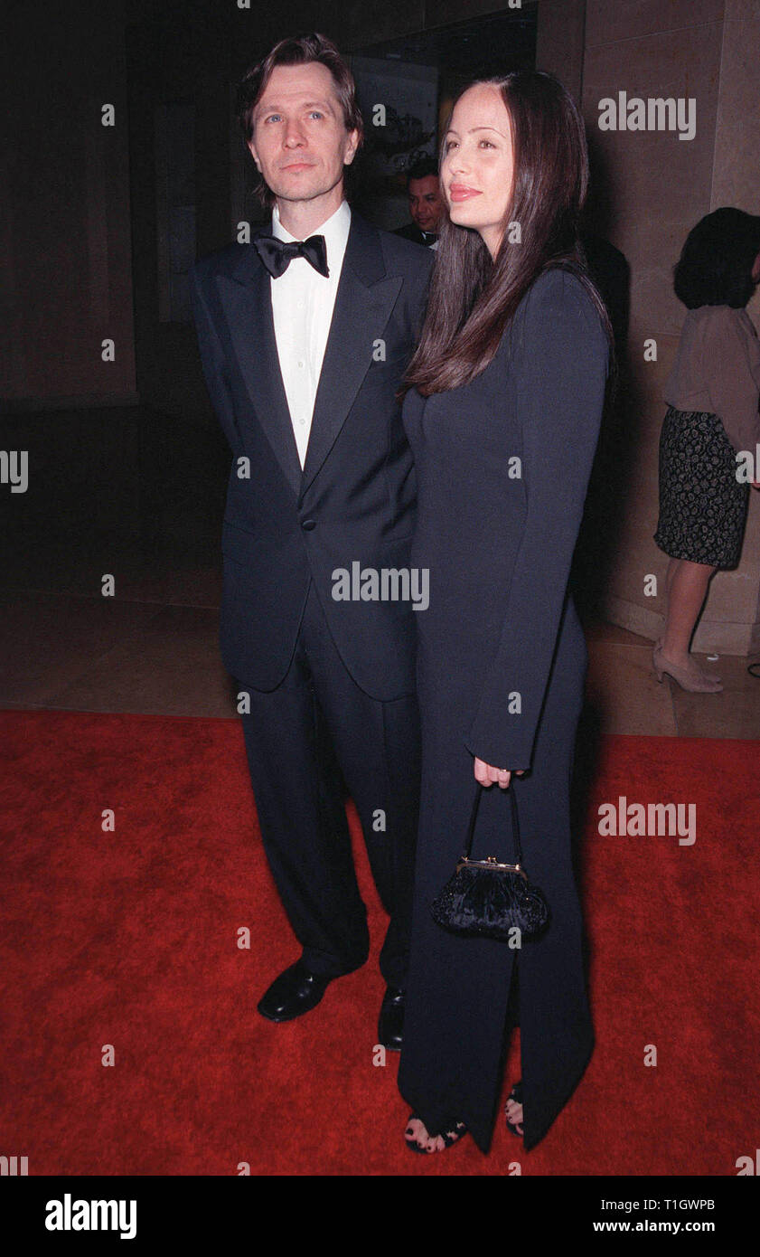 LOS ANGELES, CA - March 4, 1999: Actor GARY OLDMAN & wife DONYA ...
