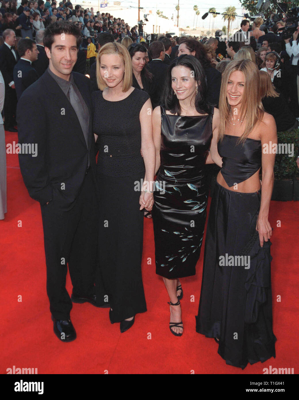 LOS ANGELES, CA - March 8, 1999: "Friends" stars DAVID SCHWIMMER, LISA ...